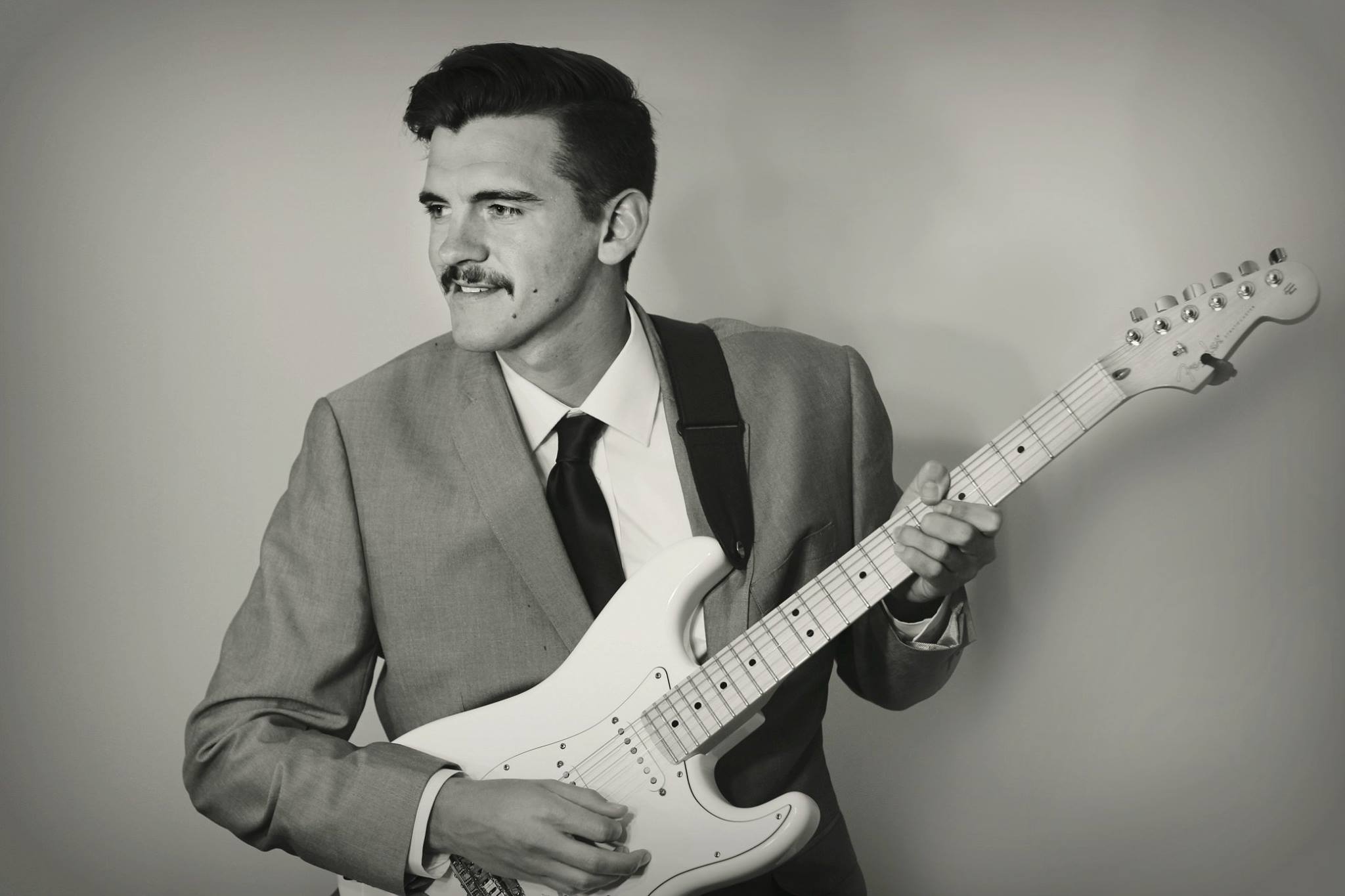 MUSIC - JJ Hipps & The Hideaway - Silver Fork Vineyard & Winery